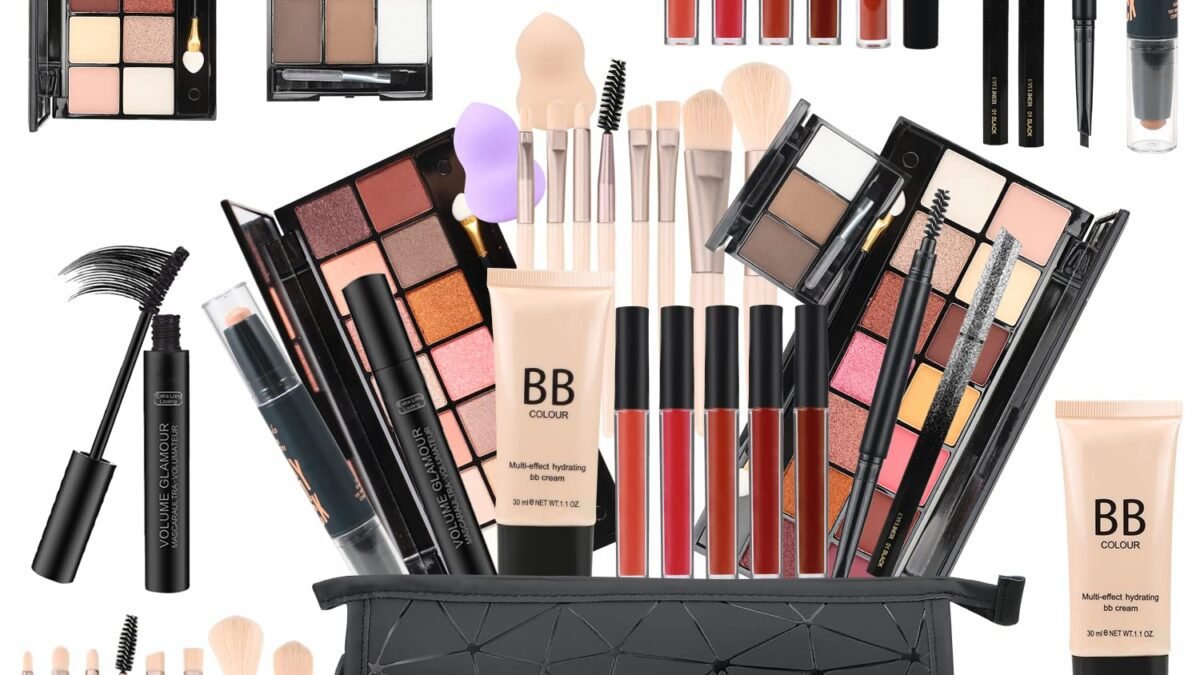 Transform Your Look with an All-in-One Makeup Kit Designed for Everyone ...